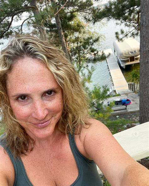 Easy Living Expert Daisy Skarning