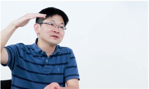 삼프로tv 경제의 신과 함께 진행자 정프로 정영진 프로필 Feat 안구건조증 선글라스 눈 네이버 블로그