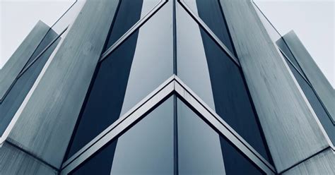 Implementing Governance Mechanisms In Solidity Based Dapps Best Practices And Use Cases