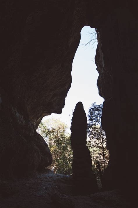 How To Visit Batu Cermin Cave In Labuan Bajo Flores Mirror Cave We Seek Travel