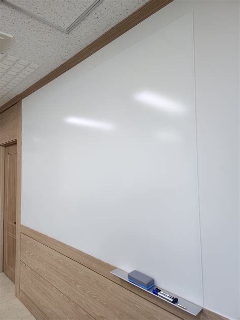 Cl 71 자석식저반사유리보드 저반사스크린유리보드 다산교구 유리칠판 타공판 전문 제조 설치 30년