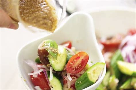 Refreshing Cucumber Tomato Salad A Summer Staple 🍅🥗