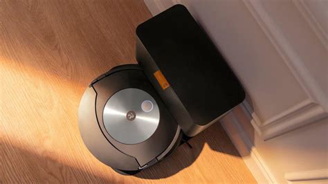 IRobot S Roomba Combo J7 Robot Vacuum And Mop Promises No Wet Carpets
