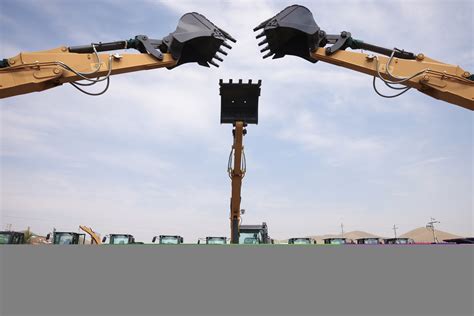 66 тусгай зориулалтын машин механизмыг хүлээн авлаа