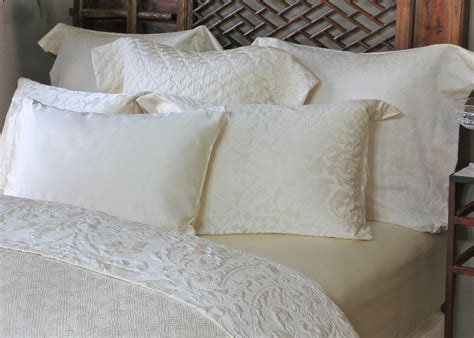 Sdh Purists Rhapsody Sheets Pure Linens Legna Sheets Cases And Sdh