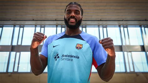 Balonmano Dika Mem “quiero Ser Lo Más Completo Posible”