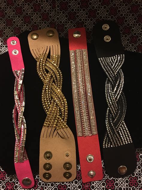 Pin By B Unique Jewels By Quetta On B Unique Jewels Wallet Wallet On A Chain Jewels