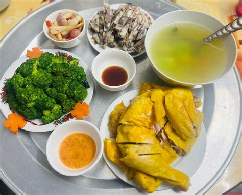 Những Mâm Cơm Nhà Giản Dị Mỗi Ngày Của Mẹ Ngon Thế Nào Mà 2 Em Bé Phải