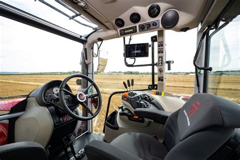 Massey Ferguson › Massey Ferguson Introduceert Zes Modellen Van 95 Tot