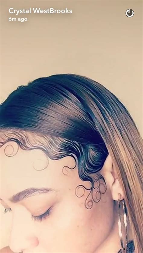‼️ Follow Swaybreezy For More ️🧸 Frisuren Schönheit Gesicht