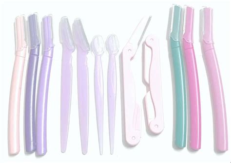 Plastic Face Razor At Rs 12piece In New Delhi Id 2853381788591 Plastic Face Razor At Rs 12piece In New Delhi Id 2853381788591