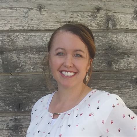 Erin C Sales Enablement Manager Everlight Solar Linkedin