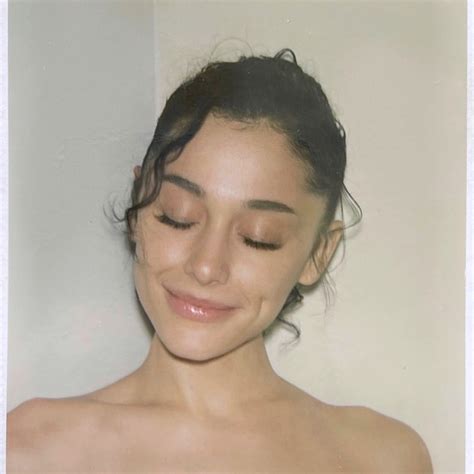 Ariana Grande No Makeup 2025 Eric C Musto