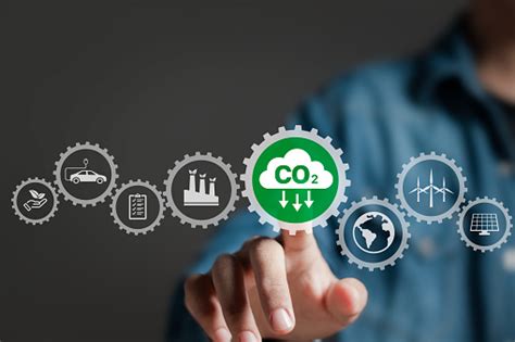 신재생에너지 기반의 녹색사업 Co2 배출 절감 개념 세상을 구하기 위해 에너지를 절약하고 지구 온난화를 줄이고 재생 에너지를 사용하고 환경을 보호하십시오 감소에 대한 스톡