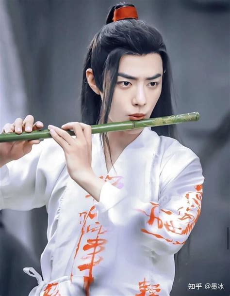 肖战吻戏路透，按头连吻任敏14秒不间断，女方舔嘴唇回味无穷？ 知乎