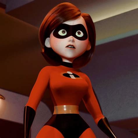 Pin By Hunter Robertson On Disney Incredibles The Incredibles Elastigirl Mrs Incredible