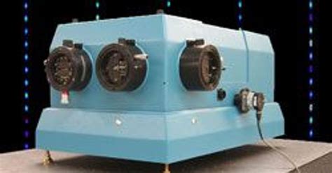 New Reflective Correction Optics For Spectroscopy Imaging Applications