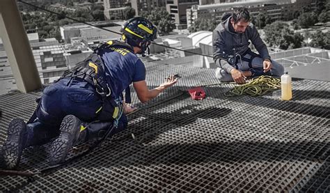 Palabras Gestos Y Escucha Contra El Suicidio Para Ayudar Bien Hay