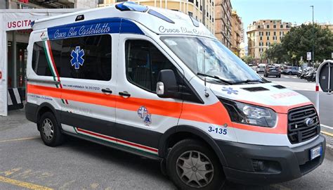 Tragico Incidente A Viareggio Sulla Variante Aurelia Scontro Tra Due