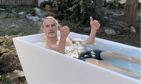 Are Ice Baths Dangerous Risks Benefits And How To Stay Safe