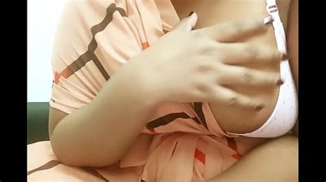 Andhra Aunty Showing Boobs In Saree Xxx Mobile Porno Videos And Movies
