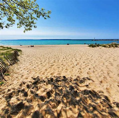 7 Caribbean Like Beaches In Michigan Thatll Make You Feel Like Youre