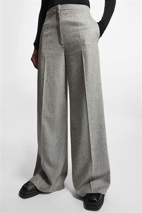 Katie Holmes Just Wore Leather Puddle Pants—im Obsessed Who What Wear