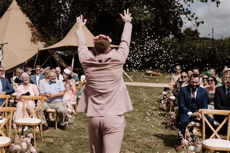 Eloise And George English Oak Vineyard