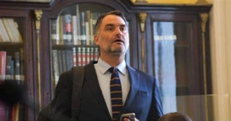 Macaya dice que Boric tapa con tierra corrupción e invitó a Jackson a que se querelle contra