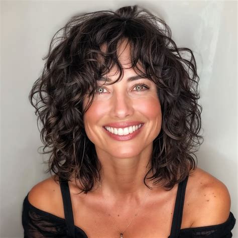 Magnific Yatgqhyifmjxhsmysajq Shoulder Length Curly Shag With Wispy