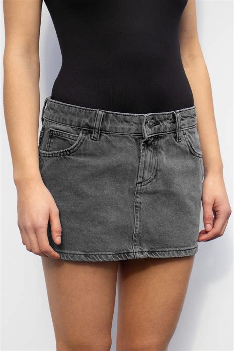 Low Waist Mini Skirt Collection 2023 Subdued