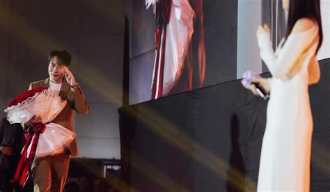 รวมรูปภาพของ เคลวิน แฟนหนุ่มสุดที่รักของ มิน พีชญา ถูกชาวเน็ตคอมเมนต์ถึงรัวๆ รูปที่ 4 จาก 23