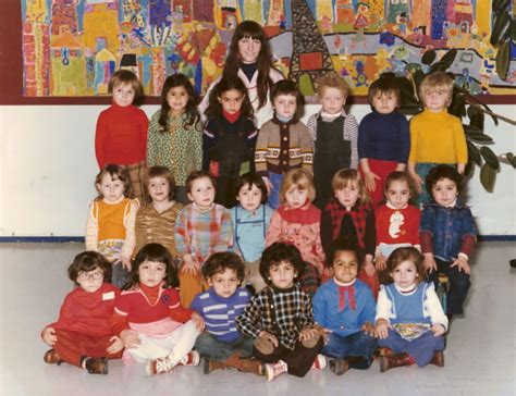 Photo De Classe Classe De Maternelle Petite Section 19761977 De 1976