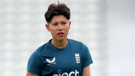 England Mishandled Pin Up Girl Issy Wong And Must Learn Lessons Says