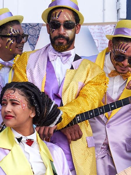 Tiff 2022 Our Review Of The Umbrella Men In The Seatsin The Seats