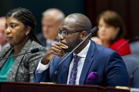 Florida Adopts New School Grading System Education