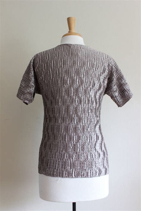 Vintage Greige Dimensional Texture Stretchy Crinkle T… Gem