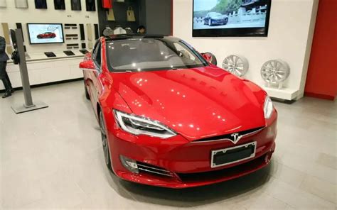 Tesla Model S Glass Roof Heat All You Need To Know 2025