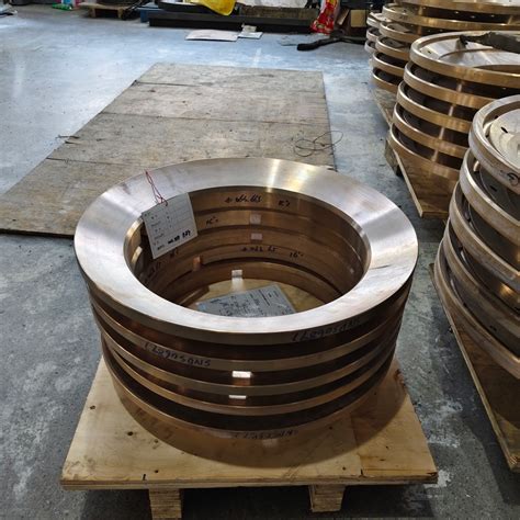 Gyratory Cone Crusher Spare Parts Socket Liner China Gyratory Crusher