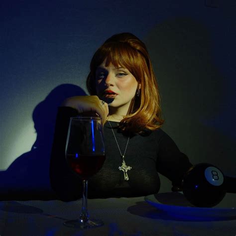 Sofia Mills R Sexymusicians