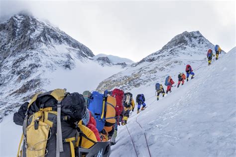 Malaysian Climber Slammed For Not Thanking Sherpa Who Rescued Him From