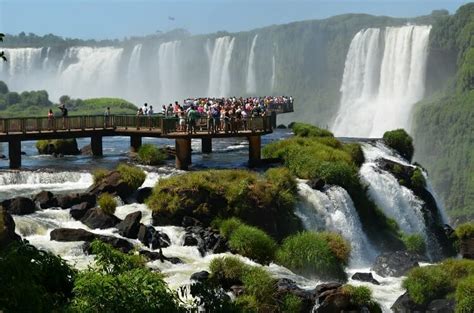 Cataratas de Foz do Iguaçu Argentina e Paraguai Hotel em Foz do Iguaçu Faça a sua reserva