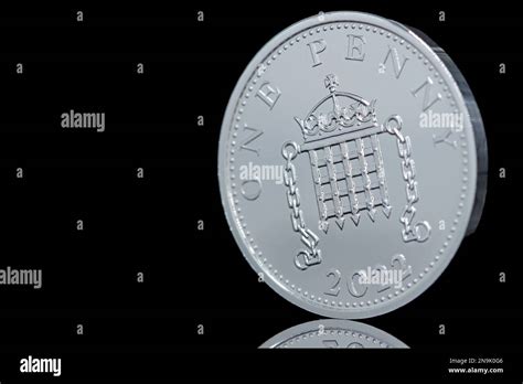 Reverse Side Of A 2022 Silver Proof One Penny Featuring A Crowned