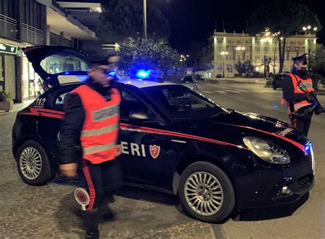 Due Giovani Denunciati Per Spaccio Di Droga Dai Carabinieri