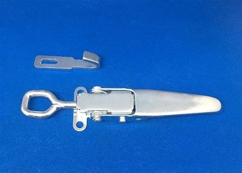 Toggle Latch