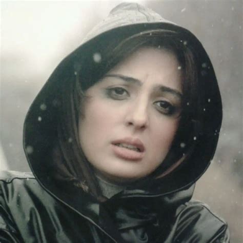 غوغااای نیوشا ضیغمی با تیپ رنگین کمانی؛ ای جان خوشگلی بی بدیل دخترش رو