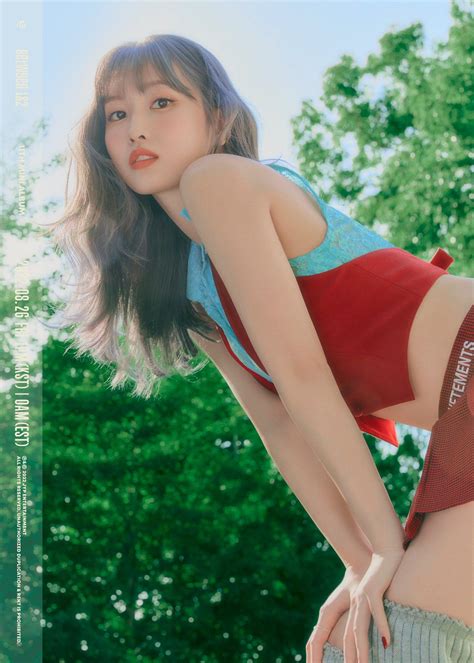 Twice On Twitter Twice Photoshoot Momo Mini Albums