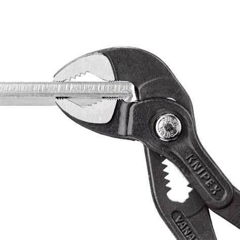 Her kan du købe KNIPEX Cobra Hightech vandpumpetang online