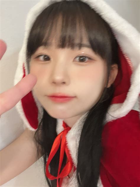 왜 아이돌 안하는지 의문인 스트리머 1위 마이너갤 윤아저장소 Kgirlsnet