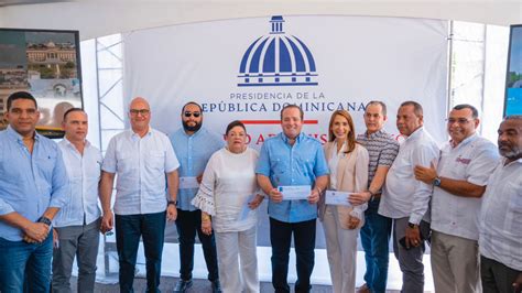Gobierno Entrega RD 11 Millones Para Obras Y Actividades Deportivas En